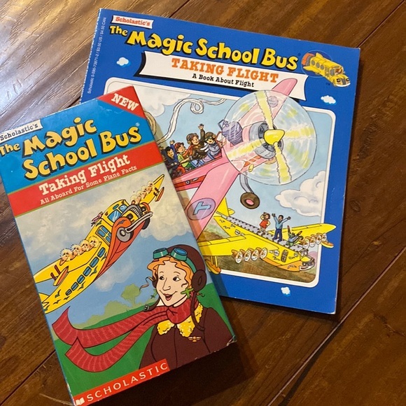 Scholastic | Toys | The Magic School Bus Taking Flight Vhs Book | Poshmark